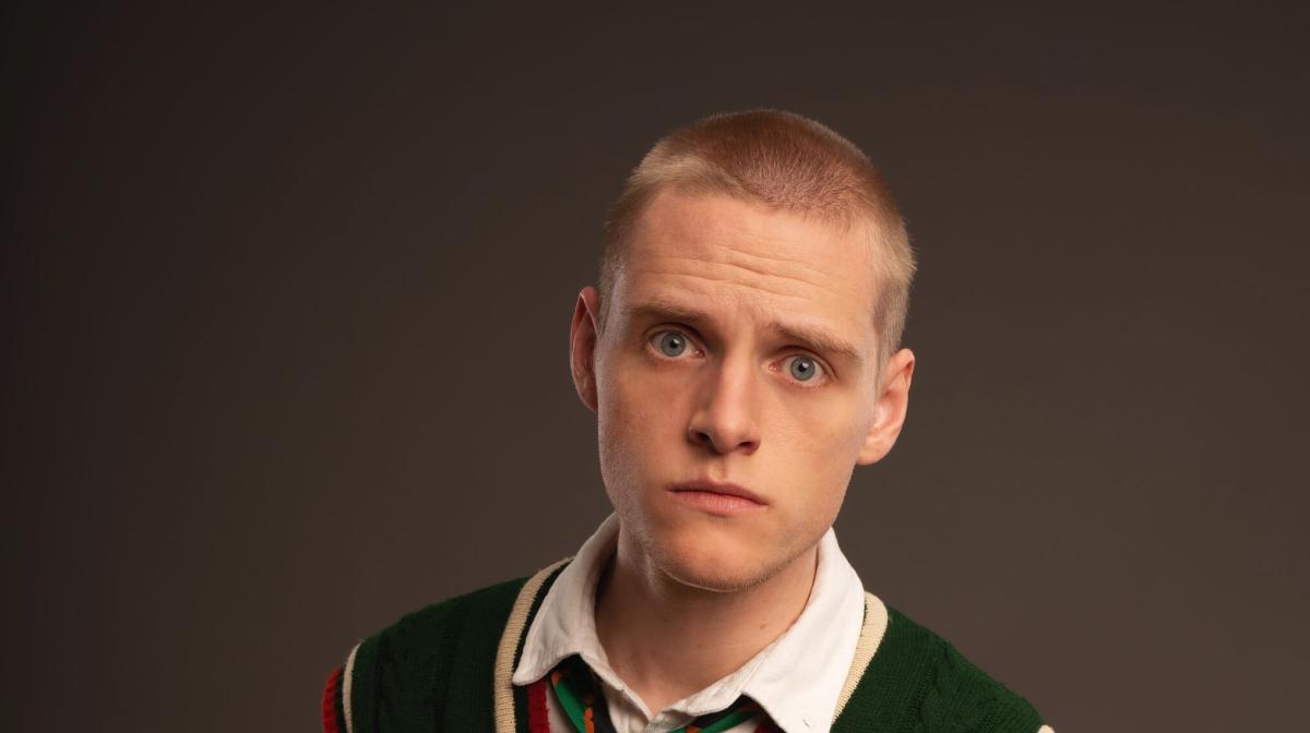 Interview with Lewis Gribben (Steff) | Channel 4