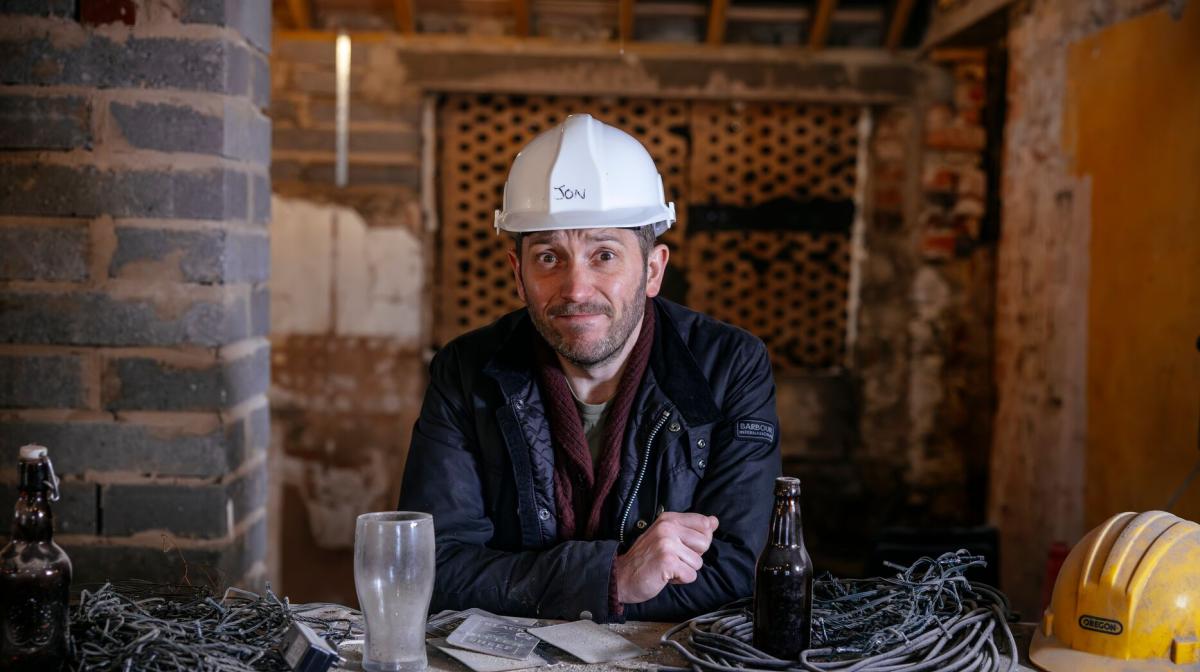 Comedian Jon Richardson to restore Yorkshire pub | Channel 4